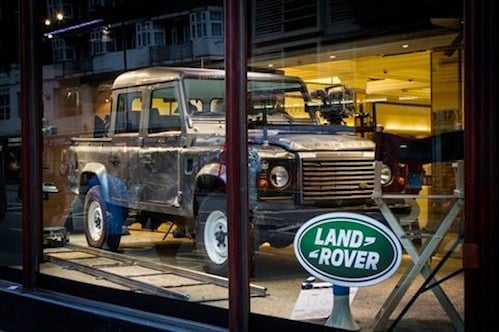 James Bond’s SKYFALL Defender debuts in Harrods display [Video ...